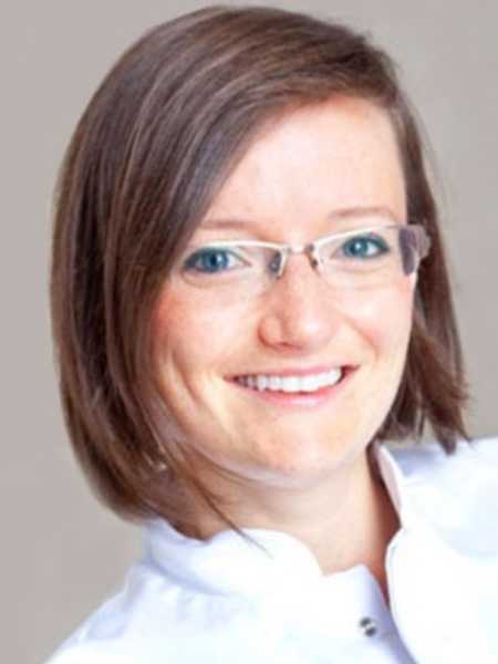 dr n. med. Justyna Klepacz-Szewczyk, endodonta Łódź | Kliniki.pl